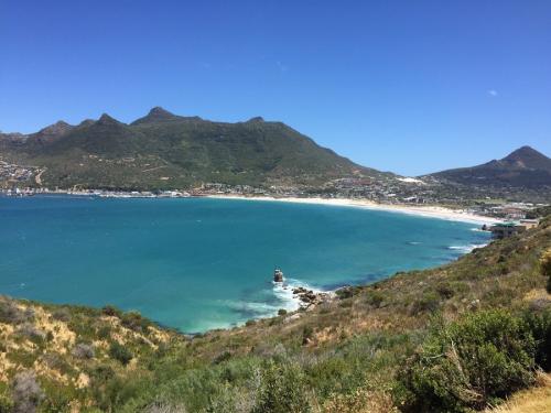 Hout Bay: Harbour and Beaches – A Local's Guide 2026 - WakaAbuja